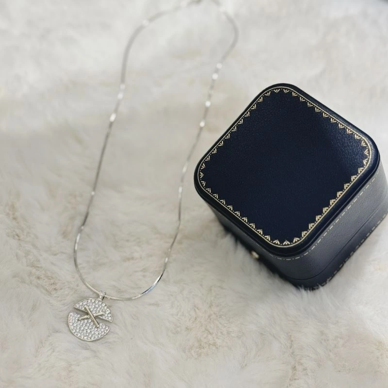 Top match Chaumet Necklaces