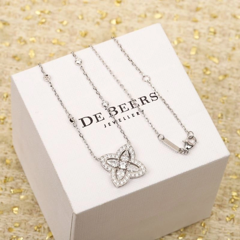 Factory-made Chaumet Necklaces