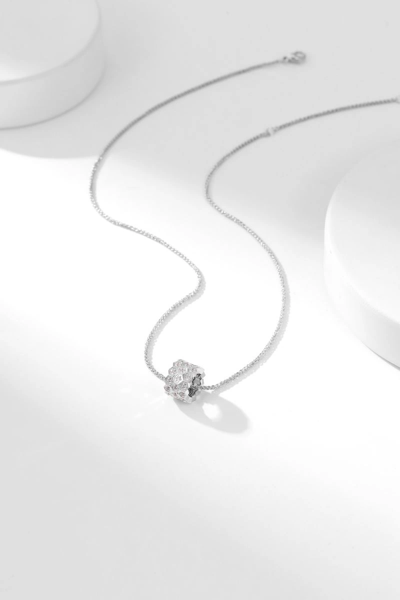 Bargain Chaumet Necklaces