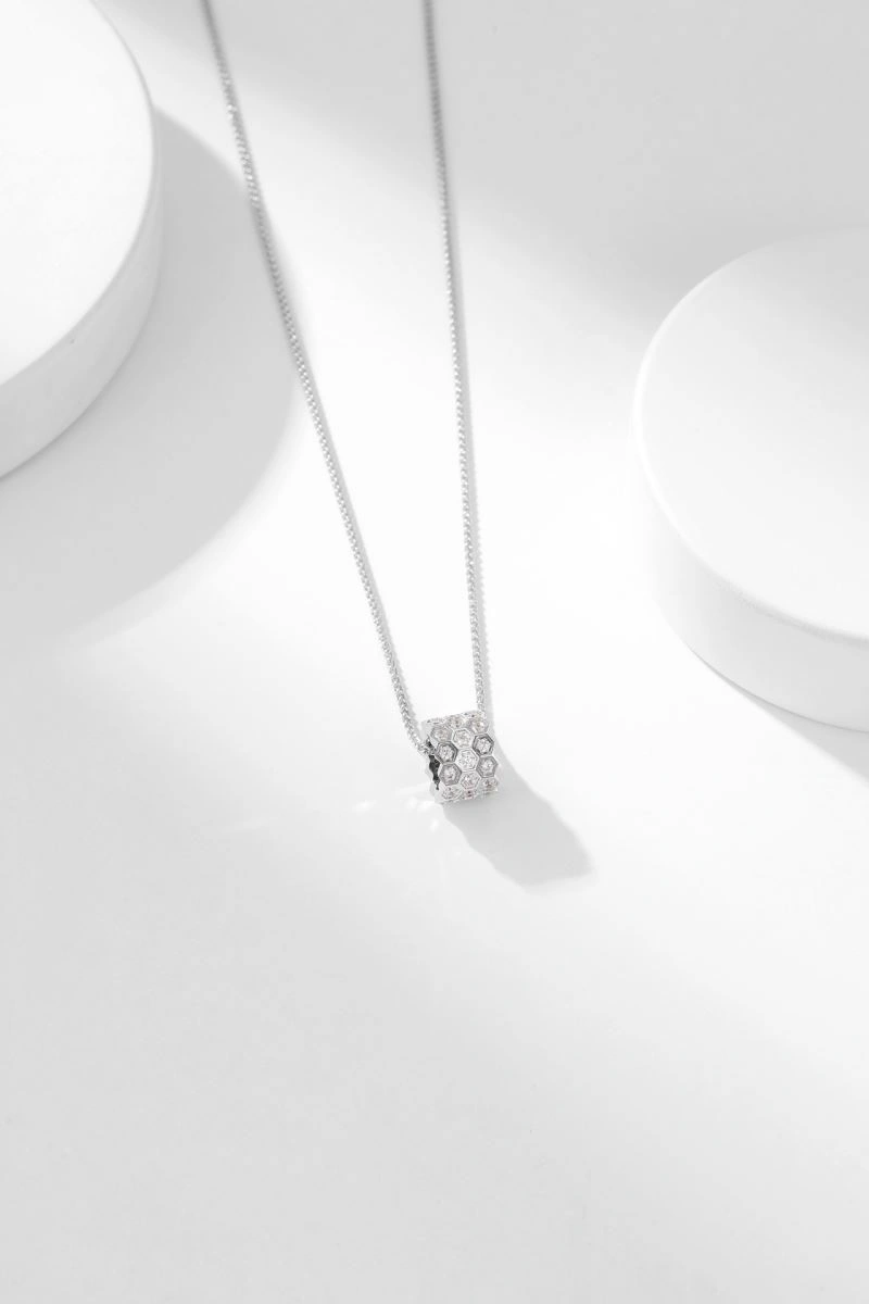 Bargain Chaumet Necklaces
