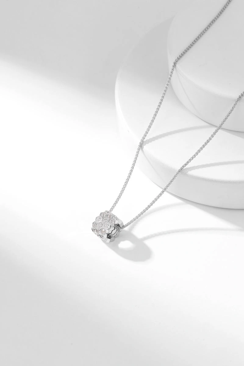 Bargain Chaumet Necklaces