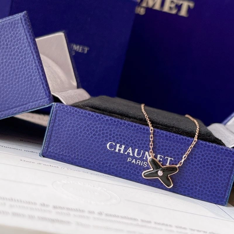 Discounted Chaumet Necklaces