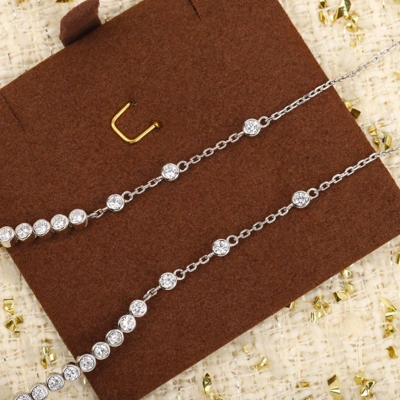 Cut-rate Chaumet Necklaces