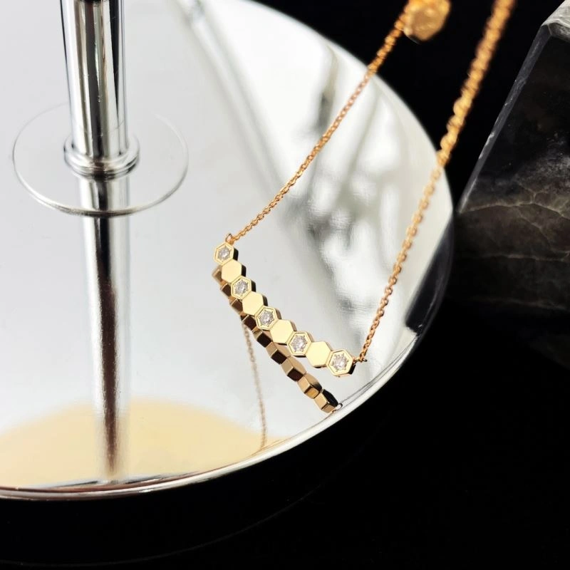 Brand-authenticated Chaumet Necklaces