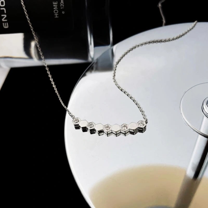 Brand-authenticated Chaumet Necklaces