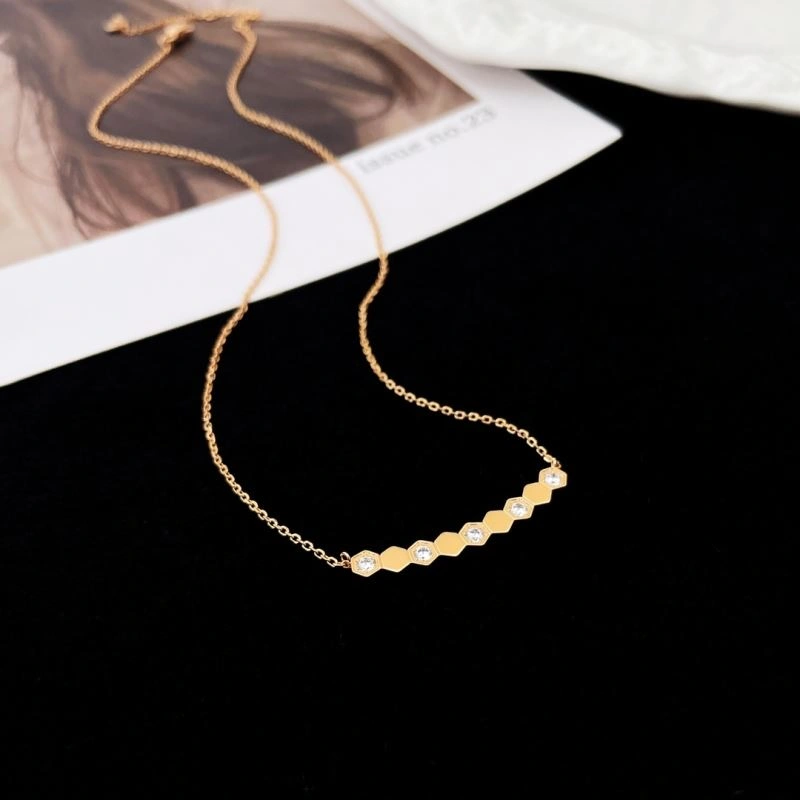 Brand-authenticated Chaumet Necklaces