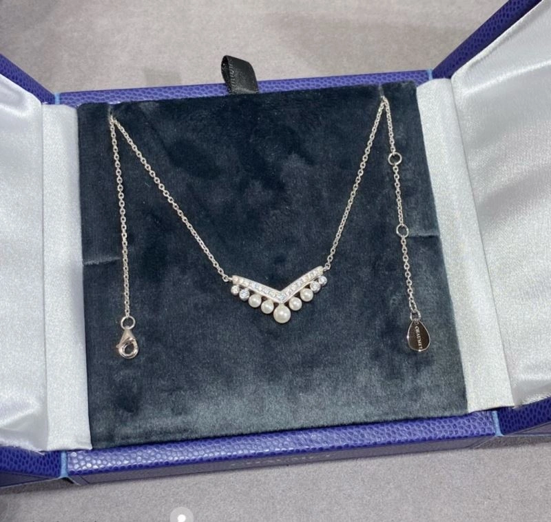 Legit Chaumet Necklaces