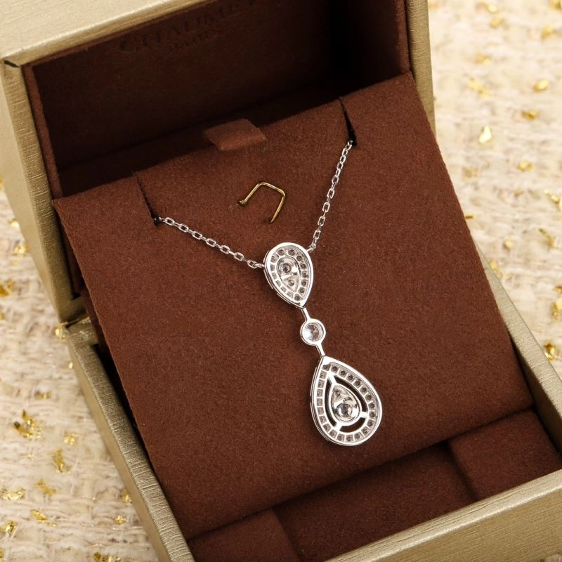 Budget-friendly Chaumet Necklaces