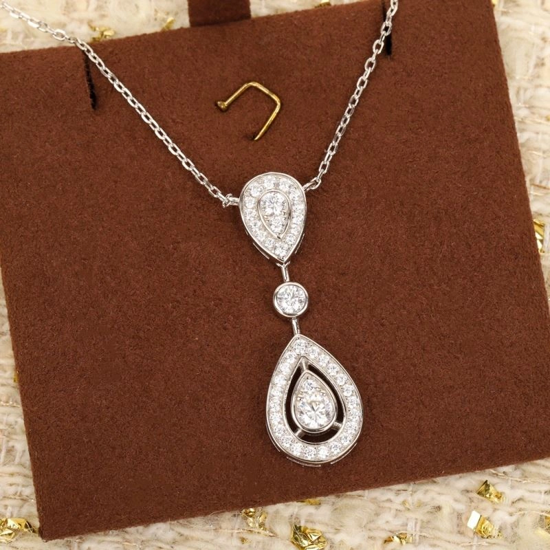 Budget-friendly Chaumet Necklaces