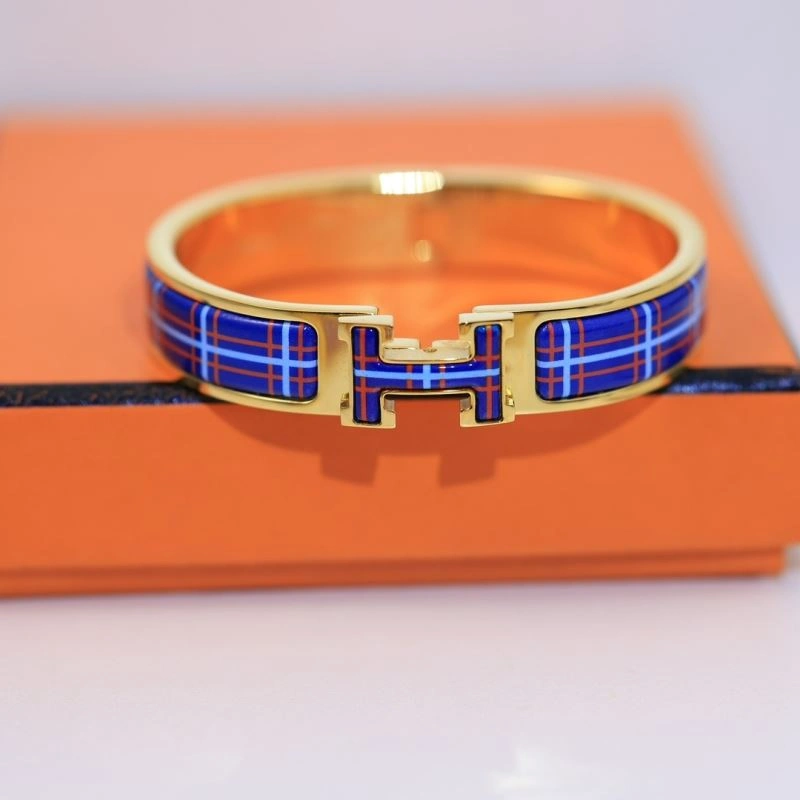 Brand-authenticated Chaumet Necklaces