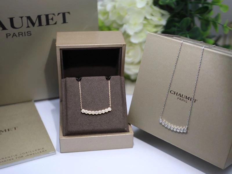 Low-cost Chaumet Necklaces