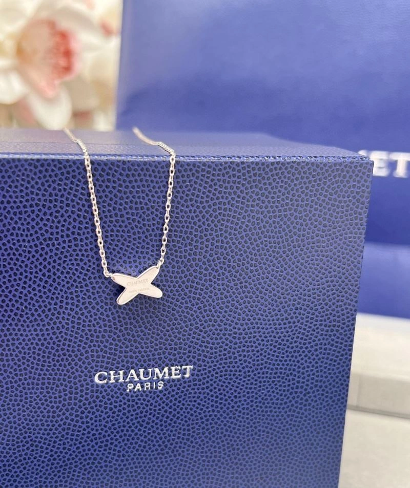 Low-cost Chaumet Necklaces