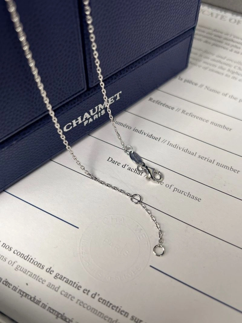 Low-cost Chaumet Necklaces