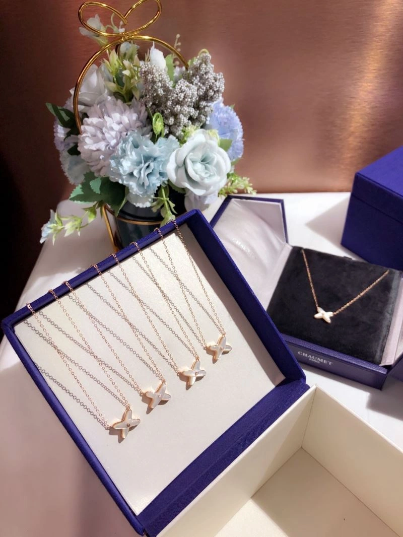 Mirror quality Chaumet Necklaces