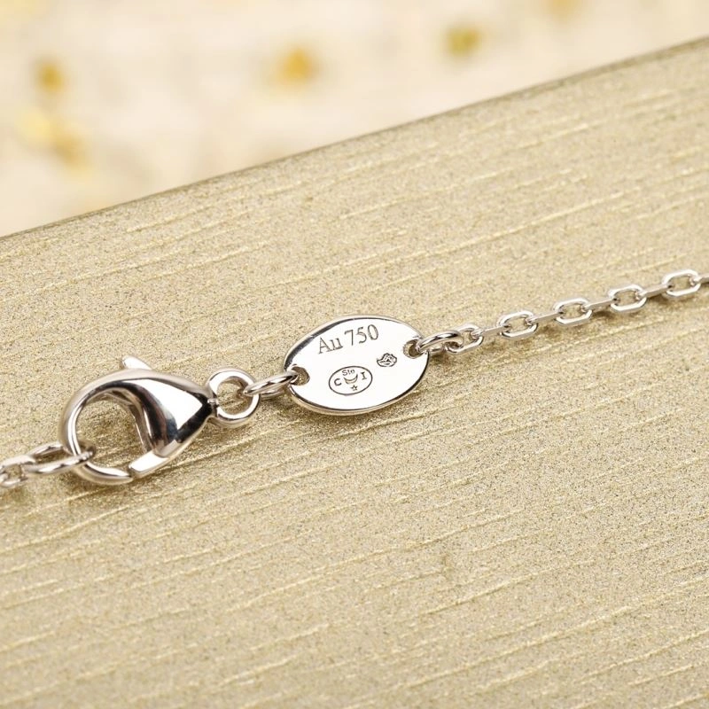 Factory-made Chaumet Necklaces