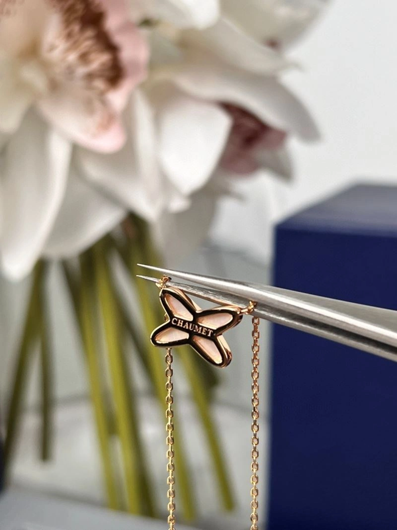 Budget-friendly Chaumet Necklaces