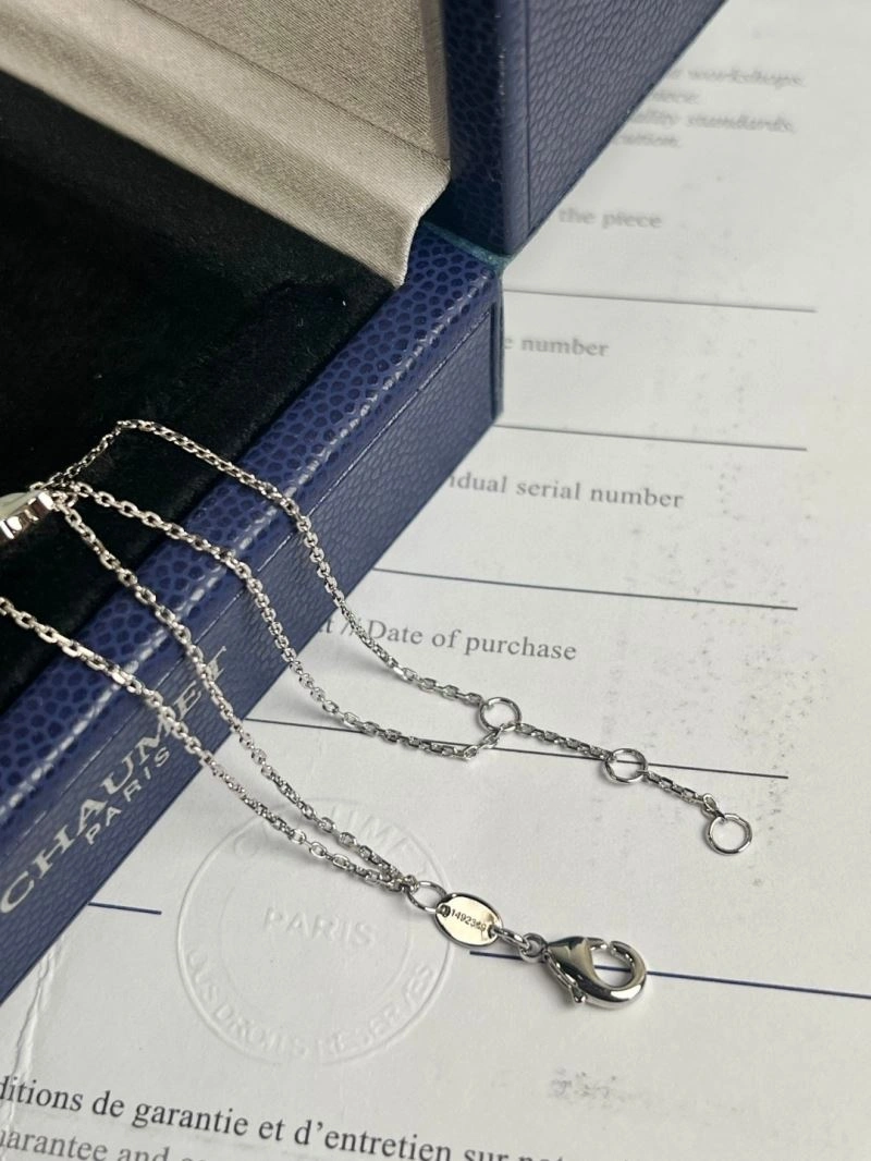 Top match Chaumet Necklaces