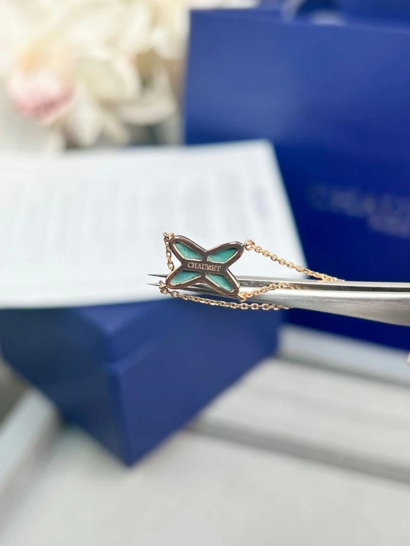 Low-cost Chaumet Necklaces