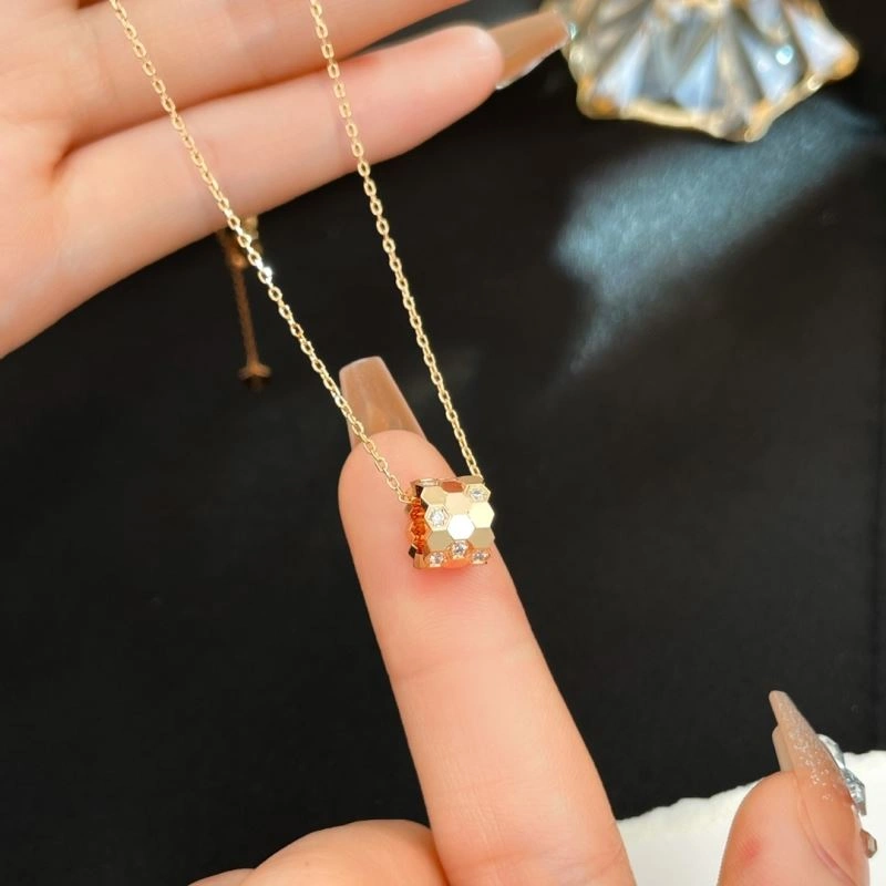 Precise copy Chaumet Necklaces