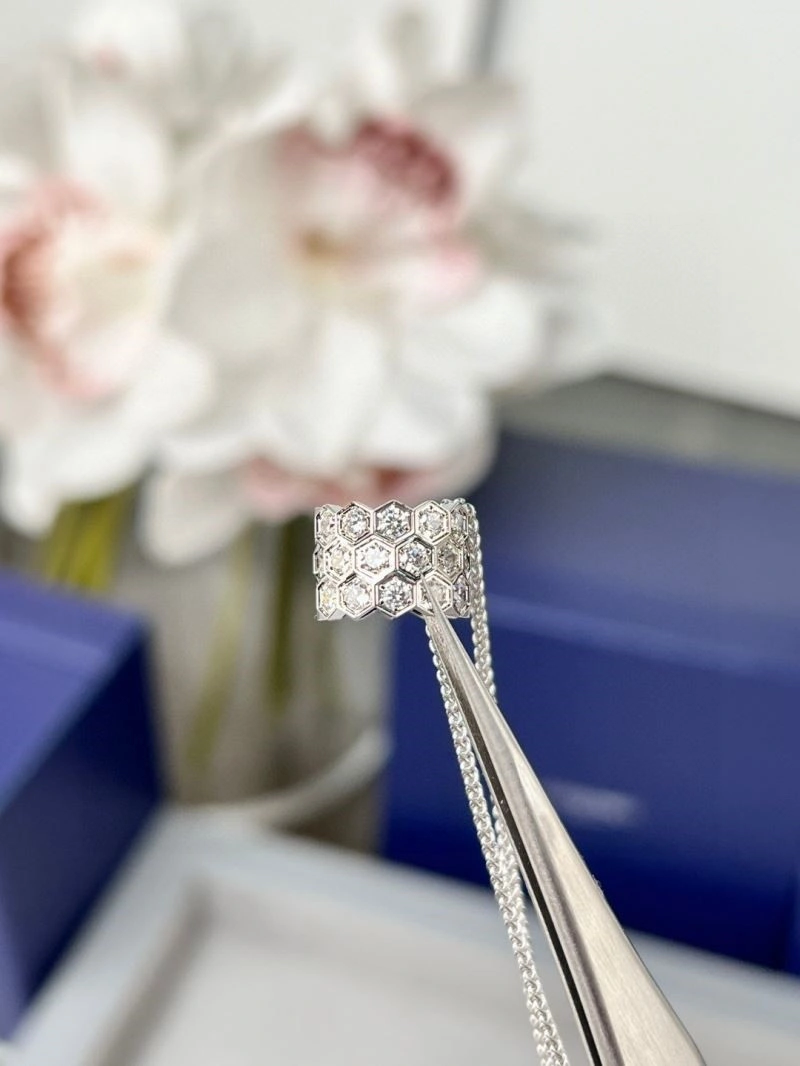 Precise copy Chaumet Necklaces