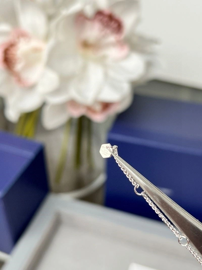 Precise copy Chaumet Necklaces
