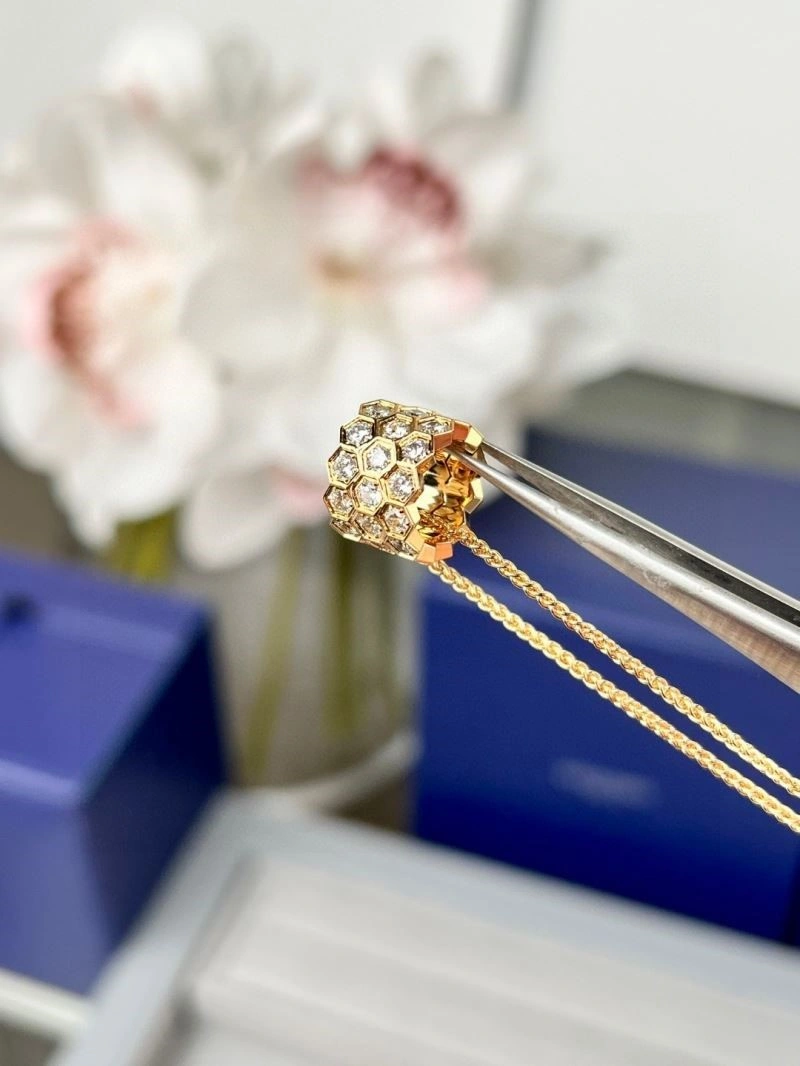 Precise copy Chaumet Necklaces