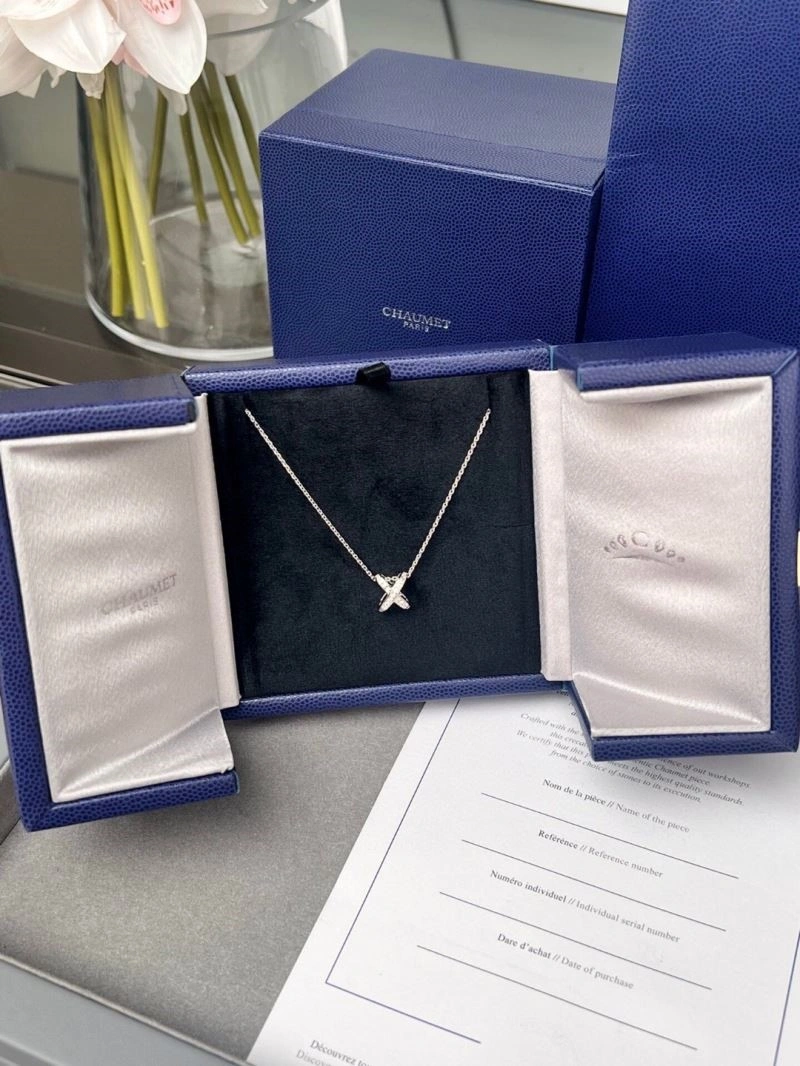 Top match Chaumet Necklaces