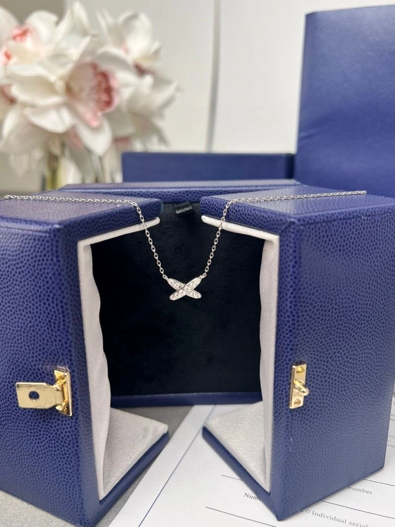 Precise copy Chaumet Necklaces
