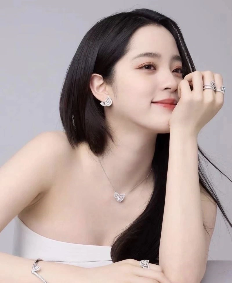 Top match Chaumet Necklaces