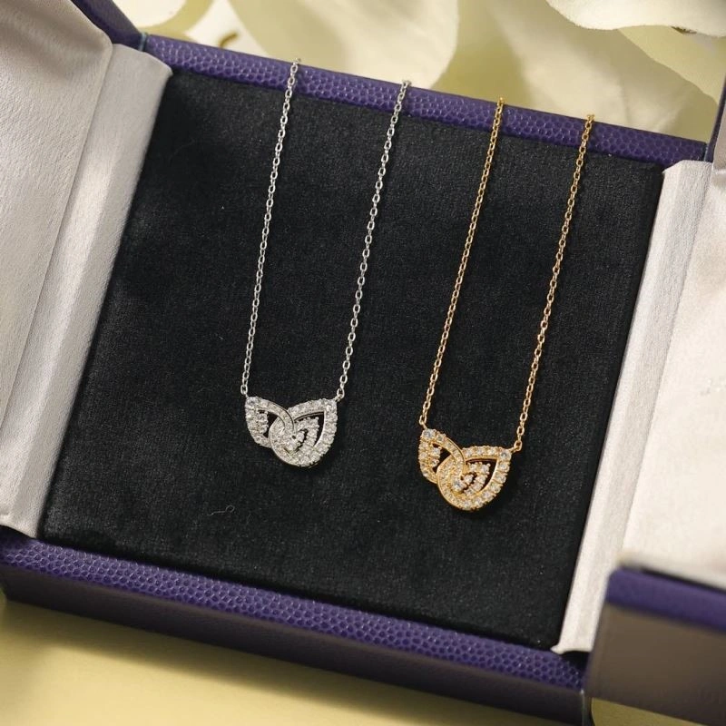 Top match Chaumet Necklaces