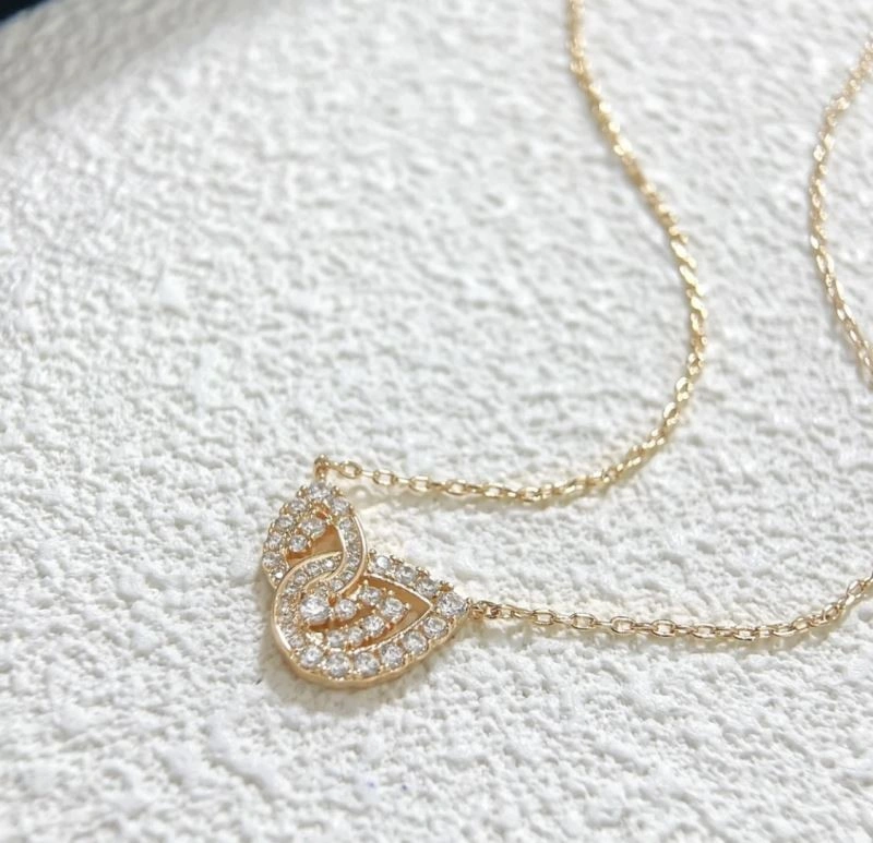 Top match Chaumet Necklaces
