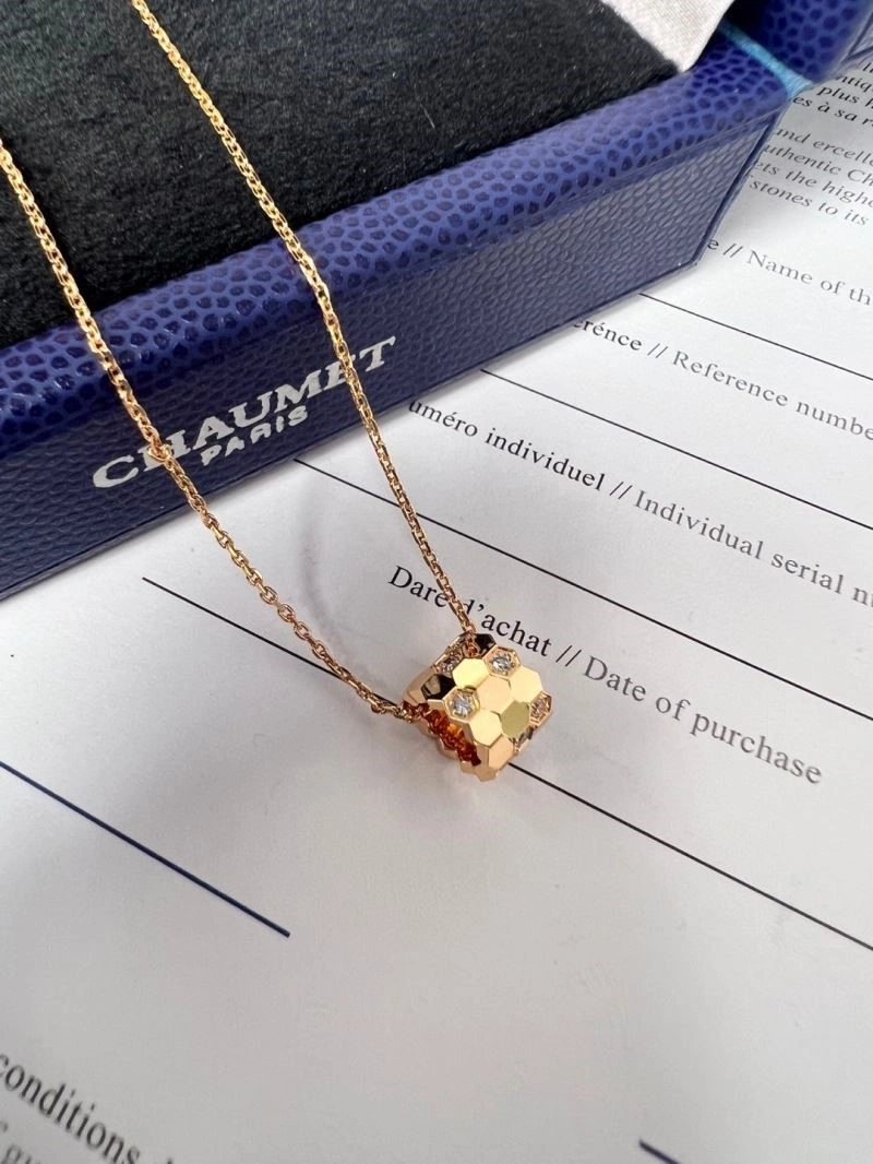 High fidelity Chaumet Necklaces