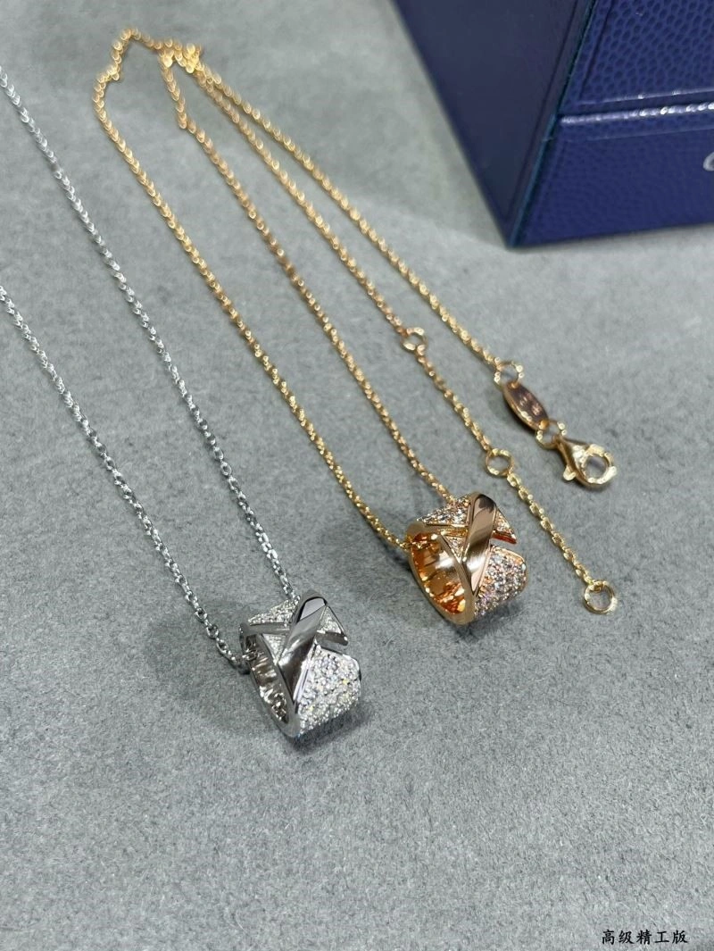 Cut-rate Chaumet Necklaces