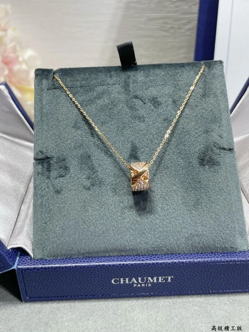 Cut-rate Chaumet Necklaces