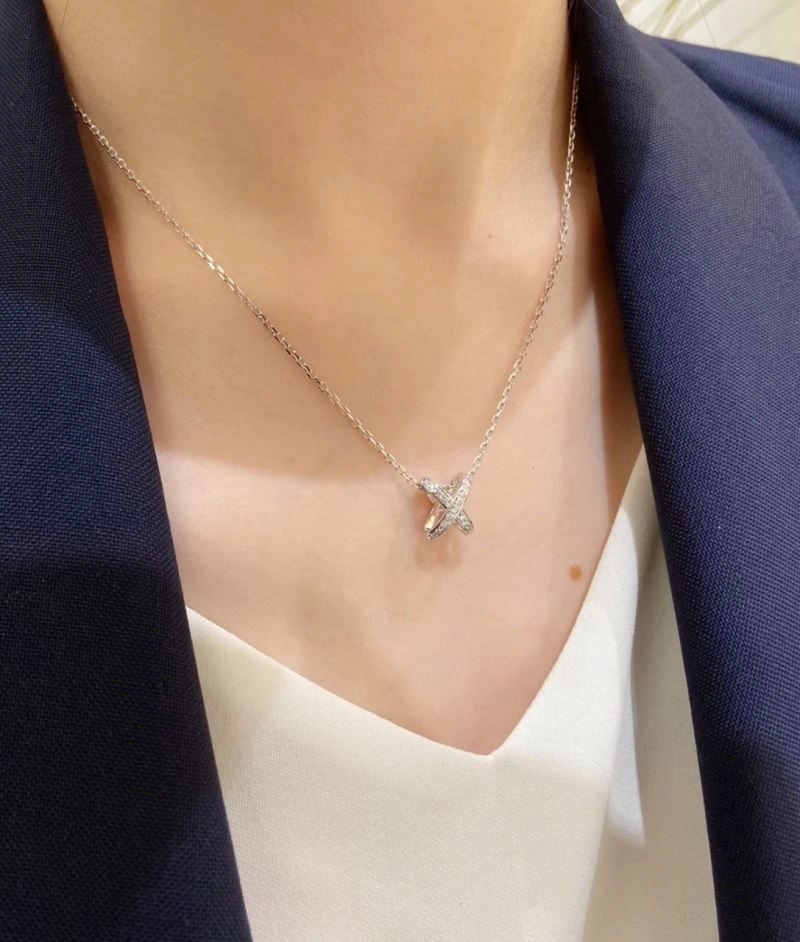 OEM Chaumet Necklaces