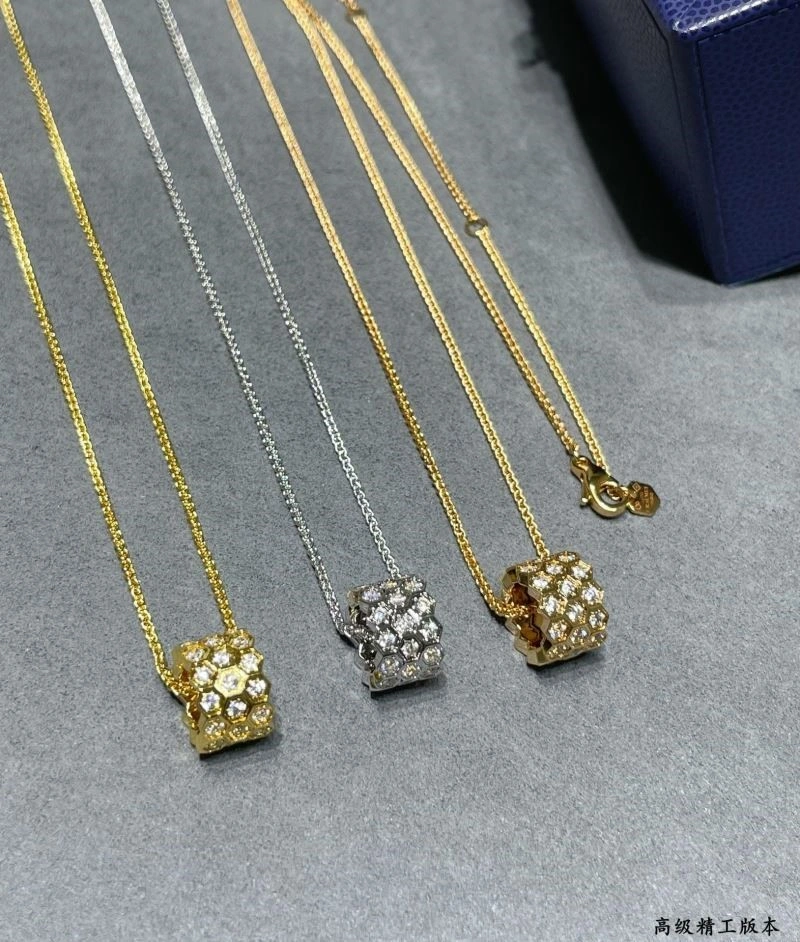 Precise copy Chaumet Necklaces