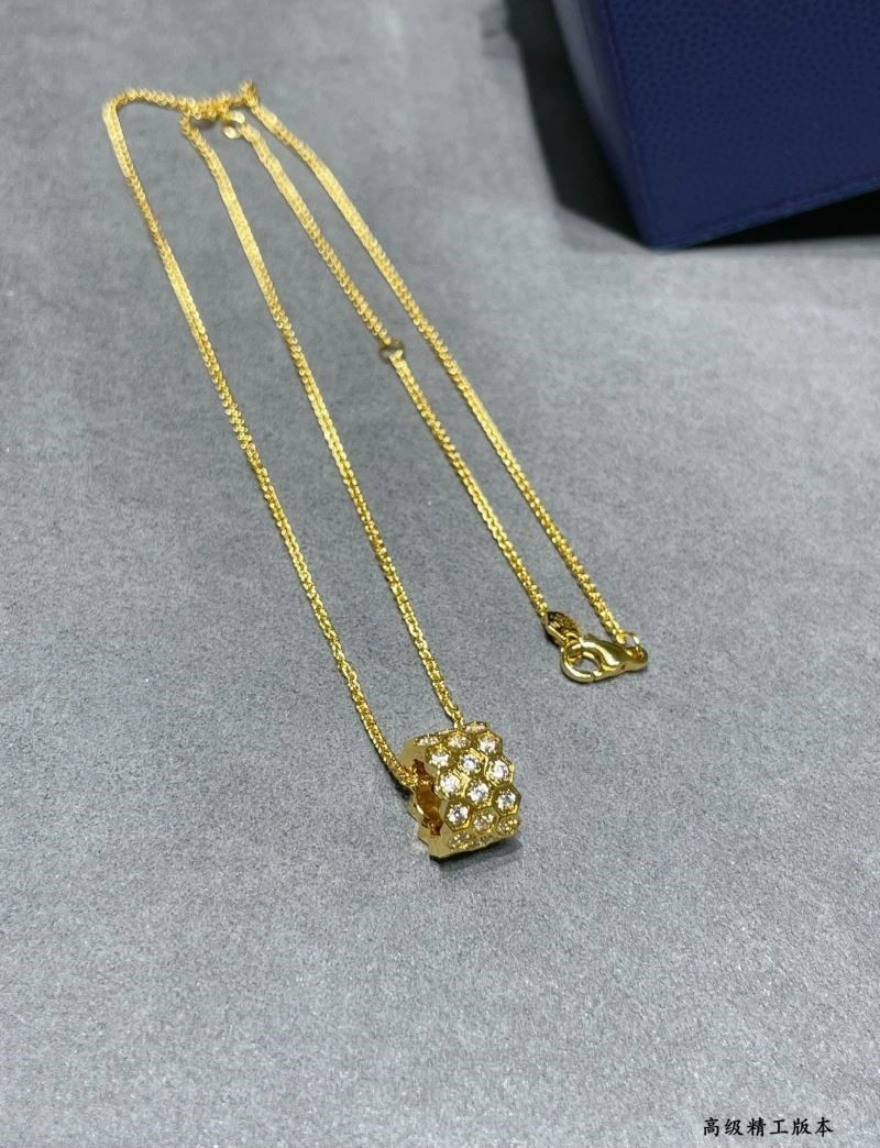 Precise copy Chaumet Necklaces