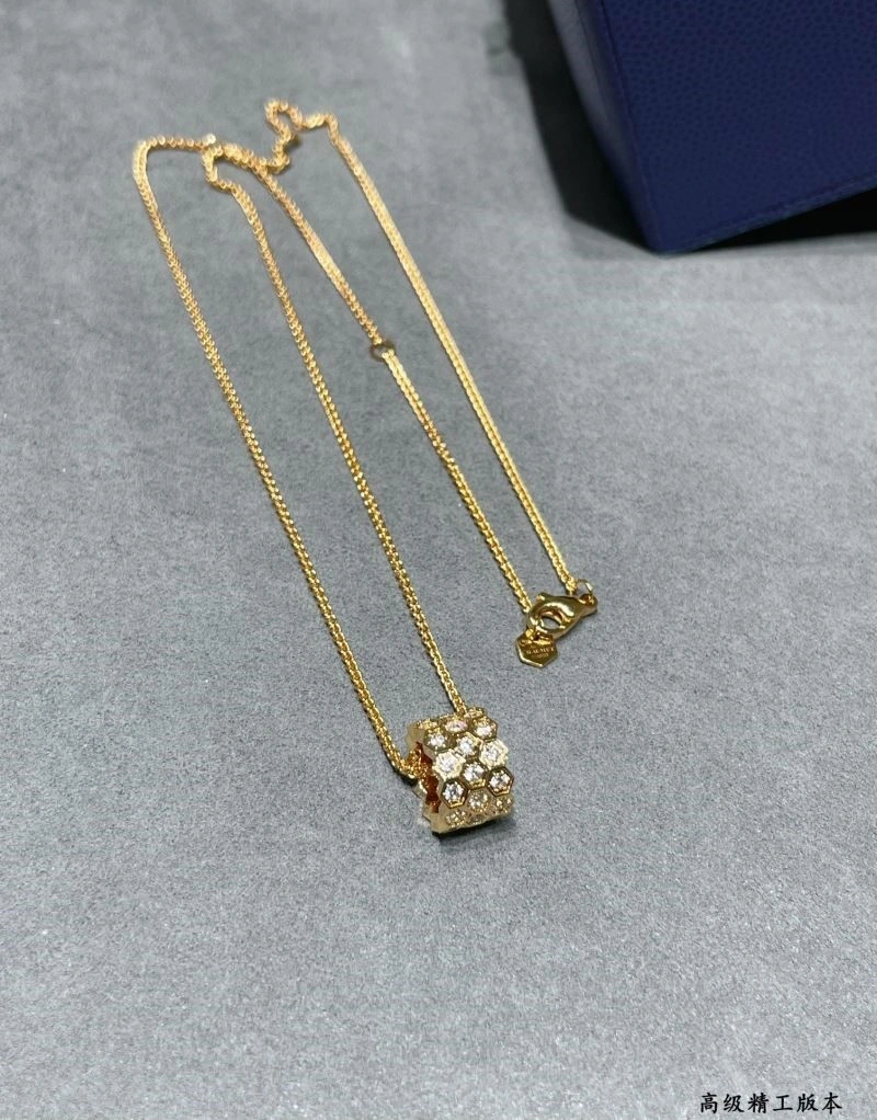 Precise copy Chaumet Necklaces