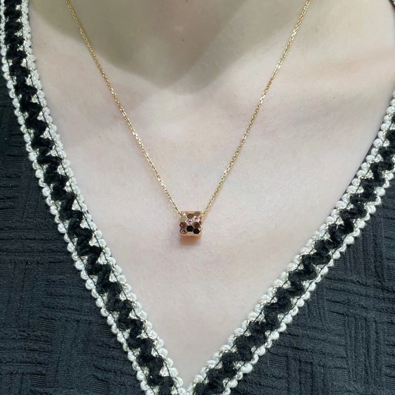 Discounted Chaumet Necklaces