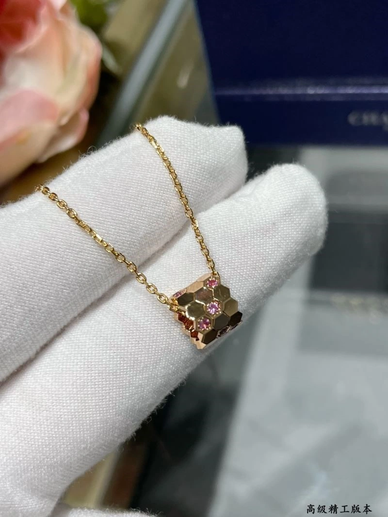 Discounted Chaumet Necklaces