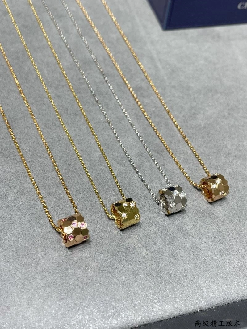 Discounted Chaumet Necklaces