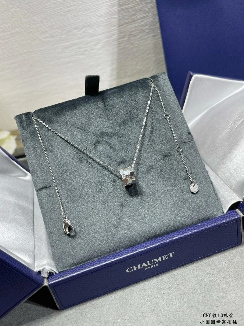 Budget-friendly Chaumet Necklaces