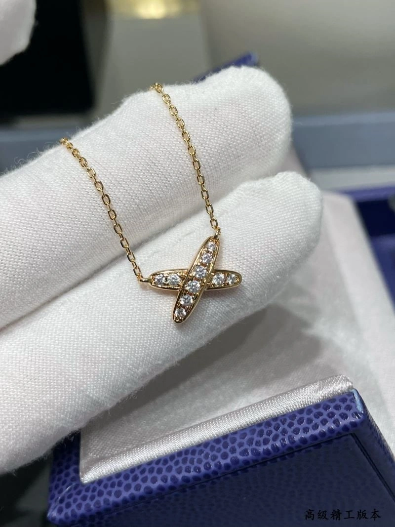 Budget-friendly Chaumet Necklaces