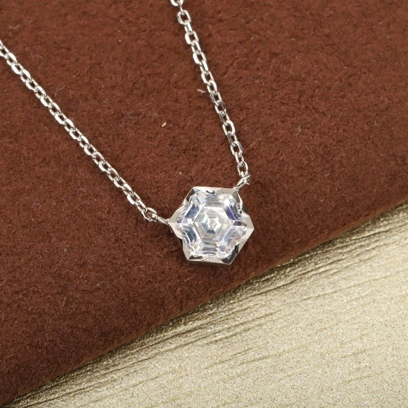 Top match Chaumet Necklaces
