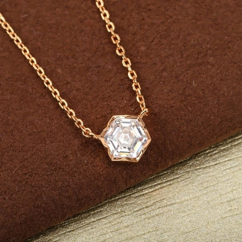 Top match Chaumet Necklaces