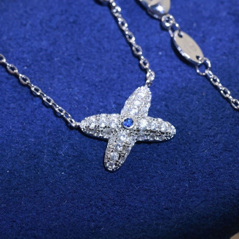Brand-authenticated Chaumet Necklaces