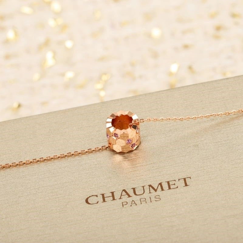 Bargain Chaumet Necklaces
