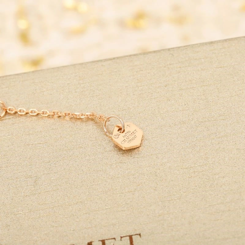 Bargain Chaumet Necklaces