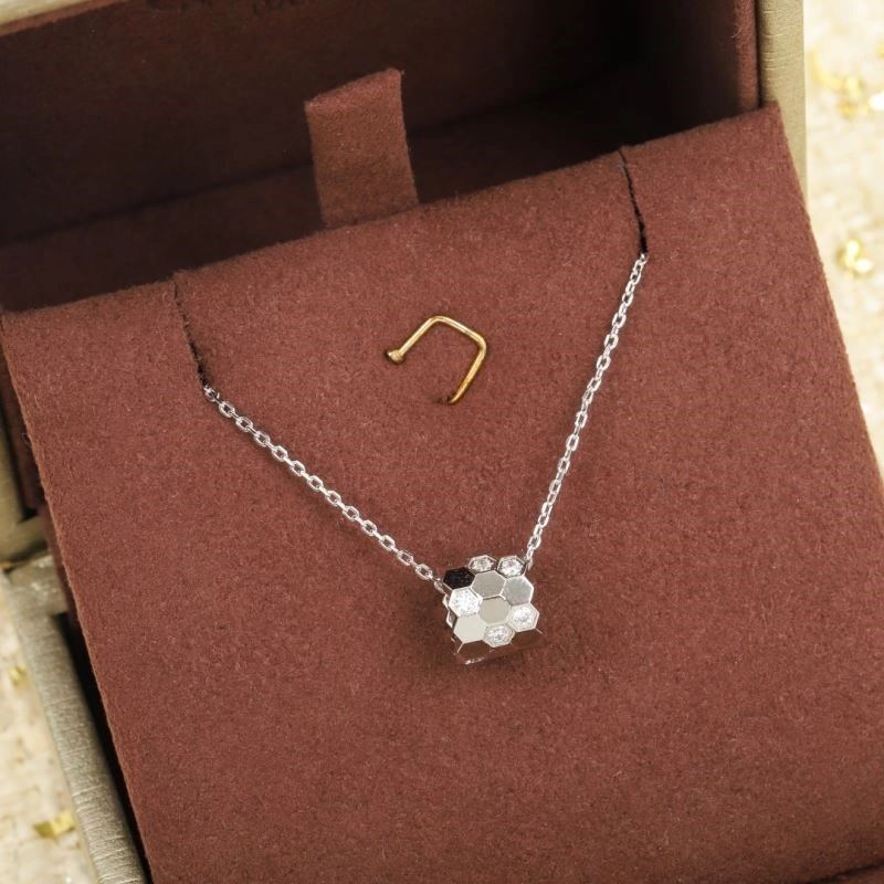 Perfect replica Chaumet Necklaces