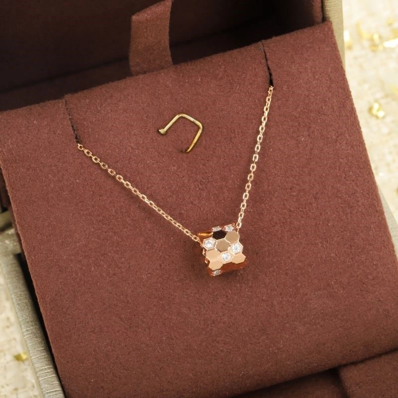 Perfect replica Chaumet Necklaces